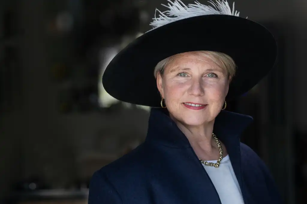 New Cloak for the High Sheriff of Greater London – The Weavers' Company
